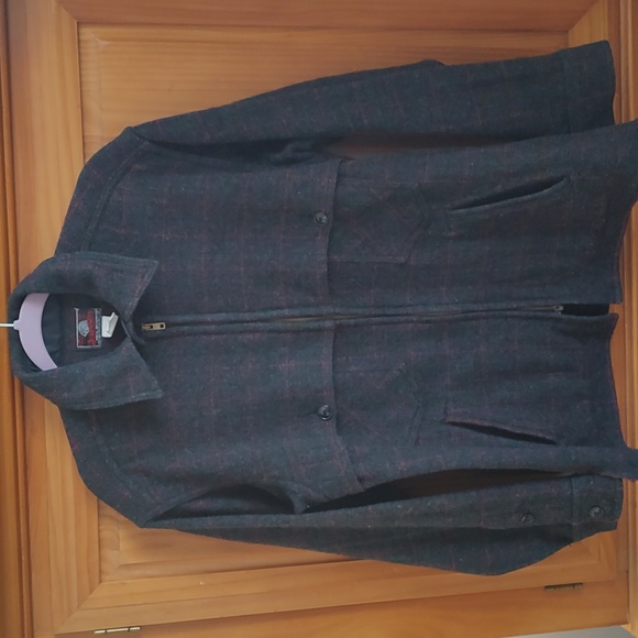 Johnson Woolen Mills | Jackets & Coats | Vintage Johnson Wooden Mill ...